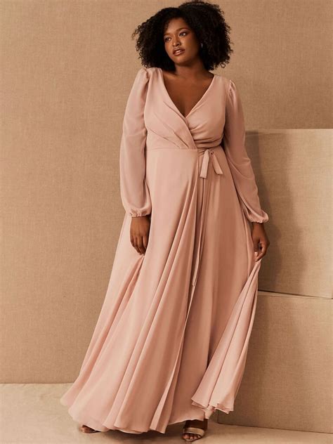 30 Plus Size Bridesmaid Dresses In Every Budget And Style