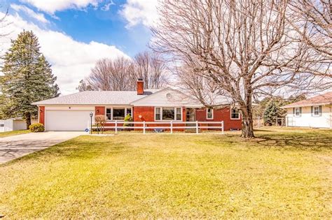 1330 Fairview Rd Galion Oh 44833 See Est Value Schools And More