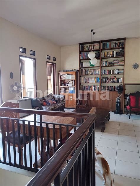 Property Rumah Rumah Besar 2 Lantai Dekat Stasiun Lrt Cikunir 1