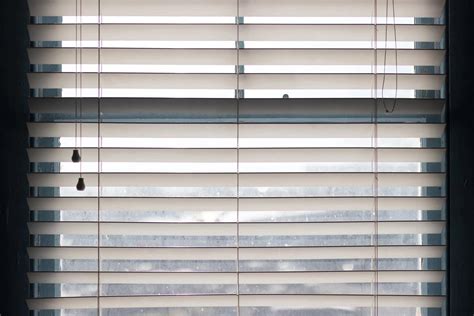 How To Adjust Blinds String Storables