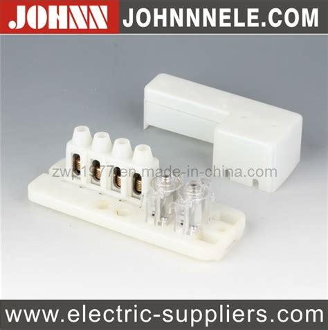 Electronic Fuse Box Connector Fuse Holder Fuse Box And Fuse Holder