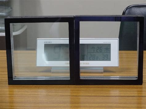 『見えずらい』を防ぐ低反射無反射ガラスのお話（後編） 阪口文化堂