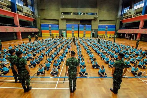 สาธิต มศว เผยภาพทหารร่วมกิจกรรมปฐมนิเทศนักเรียน ป 3 ป 4 ประชาไท
