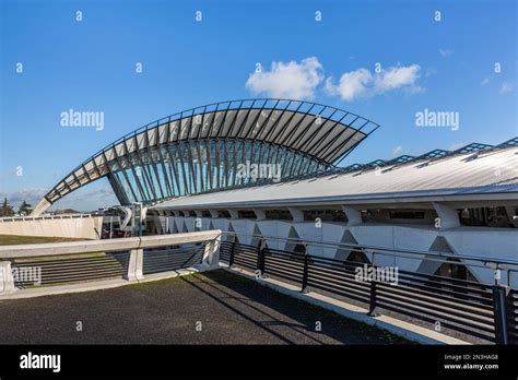 TGV station Gare de Lyon Saint Exupéry airport designed by architect