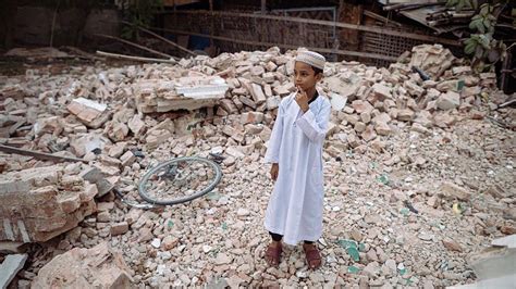 El Hombre Que Llora La Pérdida De 170 Seres Queridos En El Terremoto De