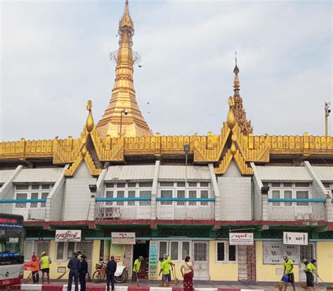 ကျောက်တံတားမြို့နယ်ရှိ တန်ခိုးကြီးဘုရား ဆူးလေစေတီတော်တွင် စုပေါင်းသန့်ရ
