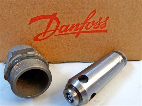 P And R Hydraulics Ltd Repairs Danfoss Hydrostatic Transmission Pump