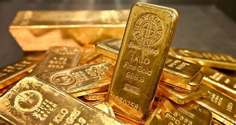 黃金走勢｜黃金價格穩居高點，2025年投資人為何轉向避險資產？ 優分析uanalyze