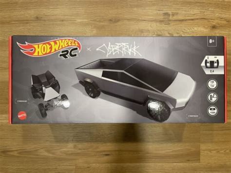 Tesla Cybertruck And Cyberquad Hot Wheels 110 Rc Kit Silver Gyd25