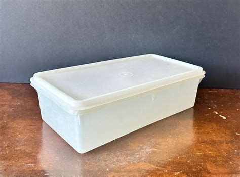 Vintage Tupperware Clear Cracker Keeper Rectangle Food Storage