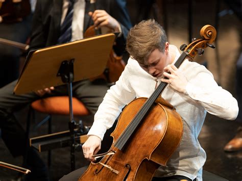 Dutilleux Tout un monde lointain Gulbenkian Música