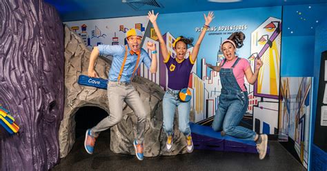 Ms Rachel Blippi And Meekah Team Up For A Very Special Crossover Episode