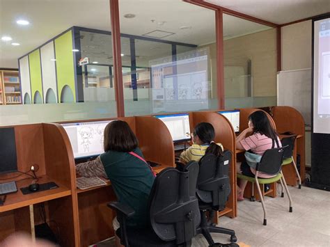 사우청소년문화의집 방과후마을학교 웹툰 3회기 수업이 오늘 진행됐습니다 지난 주 보다 실력이 많이