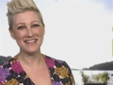 Pin Oleh Keith Di Becky Mantin Weather Girl