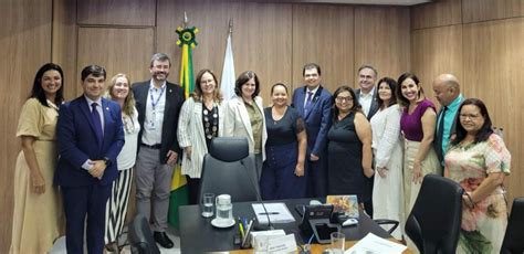 Ministra da Saúde recebe Enfermagem para tratar do Piso Coren SP
