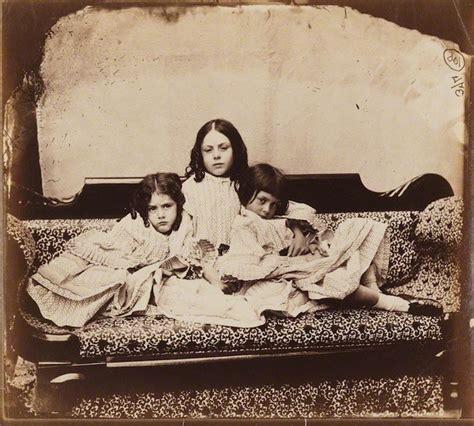 Алиса Лидделл — реальная девочка являющаяся прототипом Алисы из Страны чудес