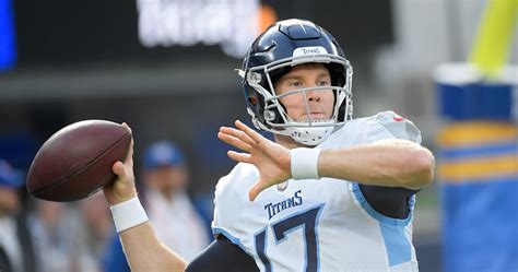 Report Titans Ryan Tannehill Likely Out For Season Because Of Ankle