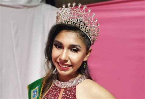 Maybeth López Fue Elegida Miss Deán Valdivia 2022