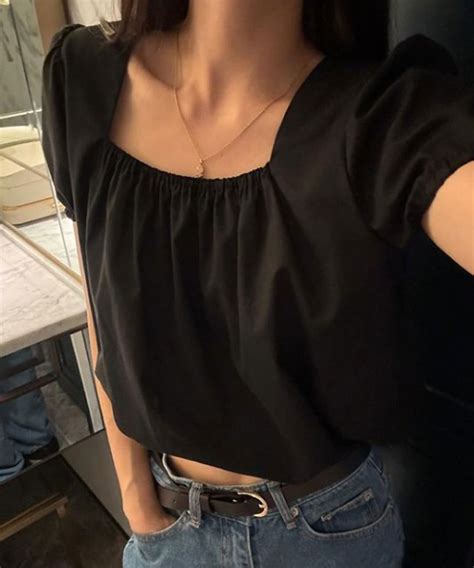 Sale당일출고웰로우 퍼프 터널 크롭 블라우스 3col 리본 셔링 여름블라우스 에이블리