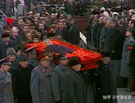 勃列日涅夫突然死亡的内幕，警卫梅德韦杰夫：其实早已时日无多 知乎