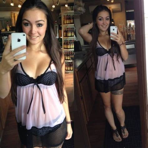 Cute Girls Make Selfies 43 Pics