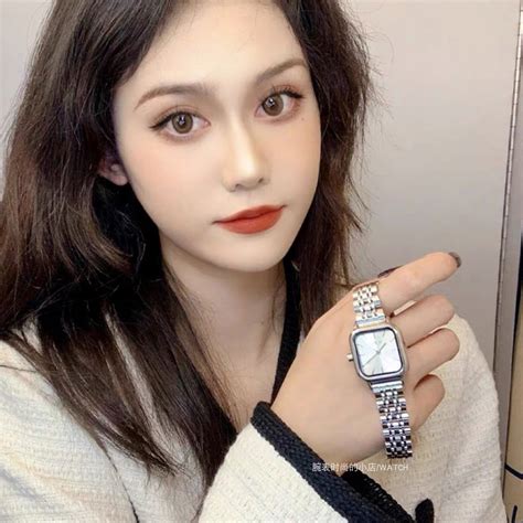 Achengy手表女士女款钢带简约气质小众轻奢高级感小巧精致石英表虎窝淘