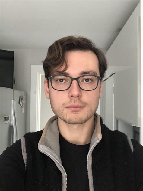 Which Frame Do You Think Looks Better On Me Rglasses