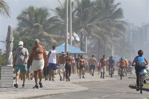 Polícia investiga desaparecimento de criança na praia da Barra da