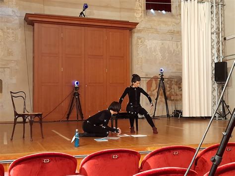 Stare Nel Corpo Che Danza Come Nuovo Linguaggio Per Un Futuro Possibile
