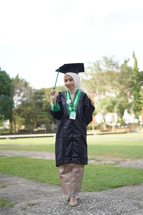 Lulusan Terbaik Prodi Pbi Uin Alauddin Makassar Pada Wisuda Angkatan 104