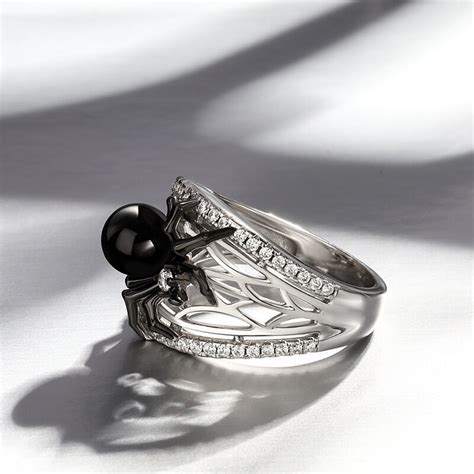 Jeulia Black Widow Gothic Cultured Black Pearl Spider Sterling Silver