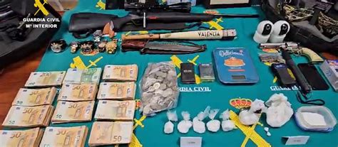La Guardia Civil Detiene A Seis Traficantes En Valencia E Incauta 200