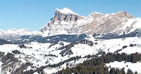 Maša Merc Z Družino V Dolomitih