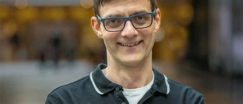 Dominique Morneau Toucher Le Fantôme Pour Le Faire Disparaître