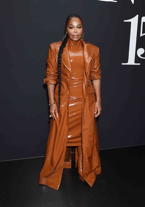 Janet Jacksons Cozy Style In Rare London Sighting