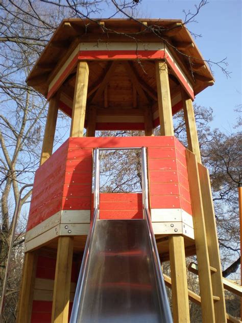 Lighthouse Outdoor Playbook