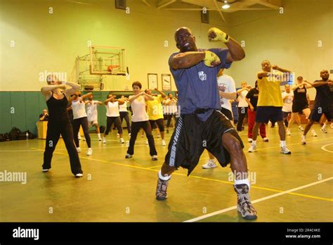 Us Navy Tae Bo Creator Holds A Class For Service Members And Their