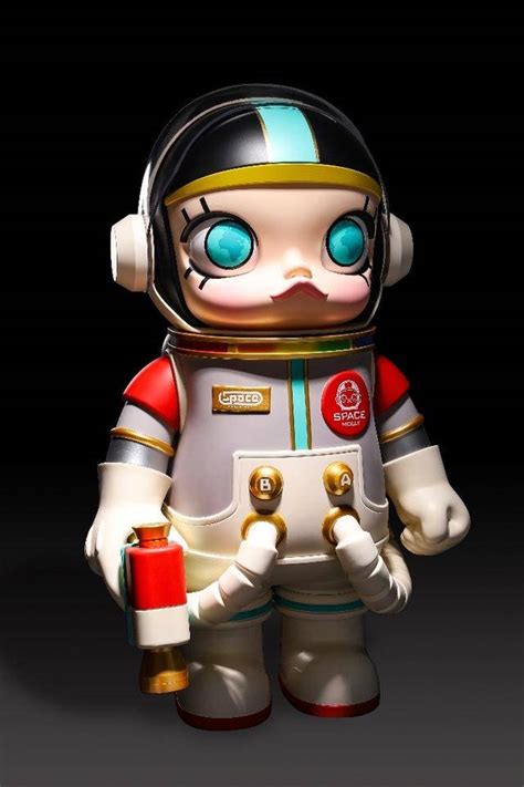 泡泡玛特布局中高端产品线 打造多元化产品组合molly系列米奇