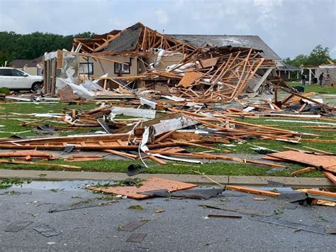 Intemp Ries Des Tornades Font Plus De Morts Aux Usa Le Matin Hot Sex