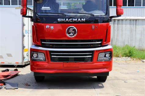 图陕汽商用车 轩德翼3 城际版 480马力 6X4 牵引车 SX4250X3L 实拍图片 1041182 卡车之家