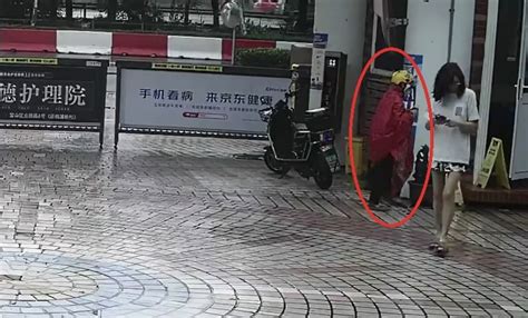 穿上雨披变装仍被发现，上海一保姆代雇主做核酸双双被罚