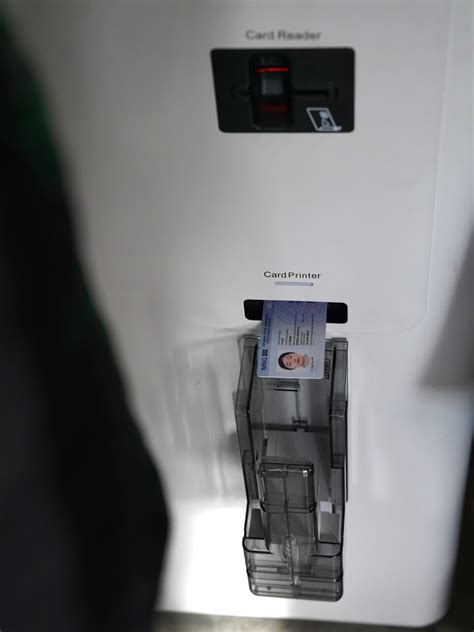 Гадаадын иргэний оршин суух үнэмлэхийг киоск машинаас авах боломжтой