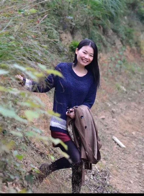 《致敬百年·党史 宁”来讲㉚》胡英：《唱支山歌给党听》歌曲背后的故事澎湃号·政务澎湃新闻 The Paper