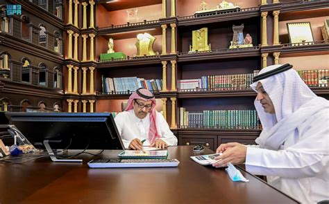 عام سمو أمير منطقة الباحة يطّلع على تقرير الأعمال المنجزة في محافظة