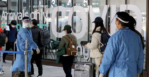 속보 6만4106명 확진 1주전 7천명↓위중증 닷새만에 600명 하회