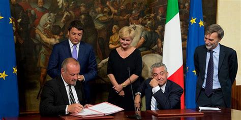 Sanofi Firma A Palazzo Chigi Il Contratto Di Sviluppo Per Lo
