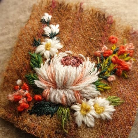 Вышивка объемных цветов шерстяными нитками (47 фото) - картинки и фото ...