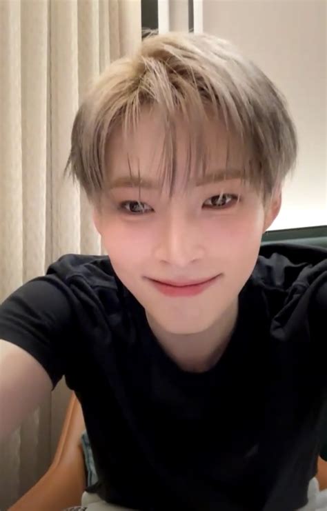 [잡담] 성한빈 오늘라방 인스티즈 Instiz 연예 카테고리