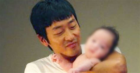 독신주의 오해받는데 사실 아이 넷 낳아줄 여자 찾는다는 男배우 뉴스에이드
