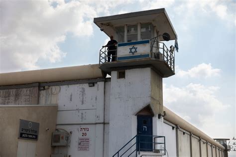 Israel Doubles Number Of Palestinian Prisoners To 10000 In Two Weeks